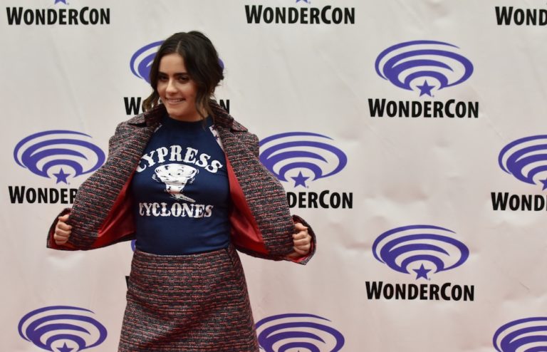 Out of the Badlands – LezWatch.TV