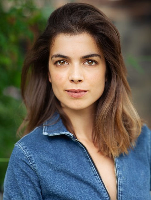 Anaïs Parello - LezWatch.TV